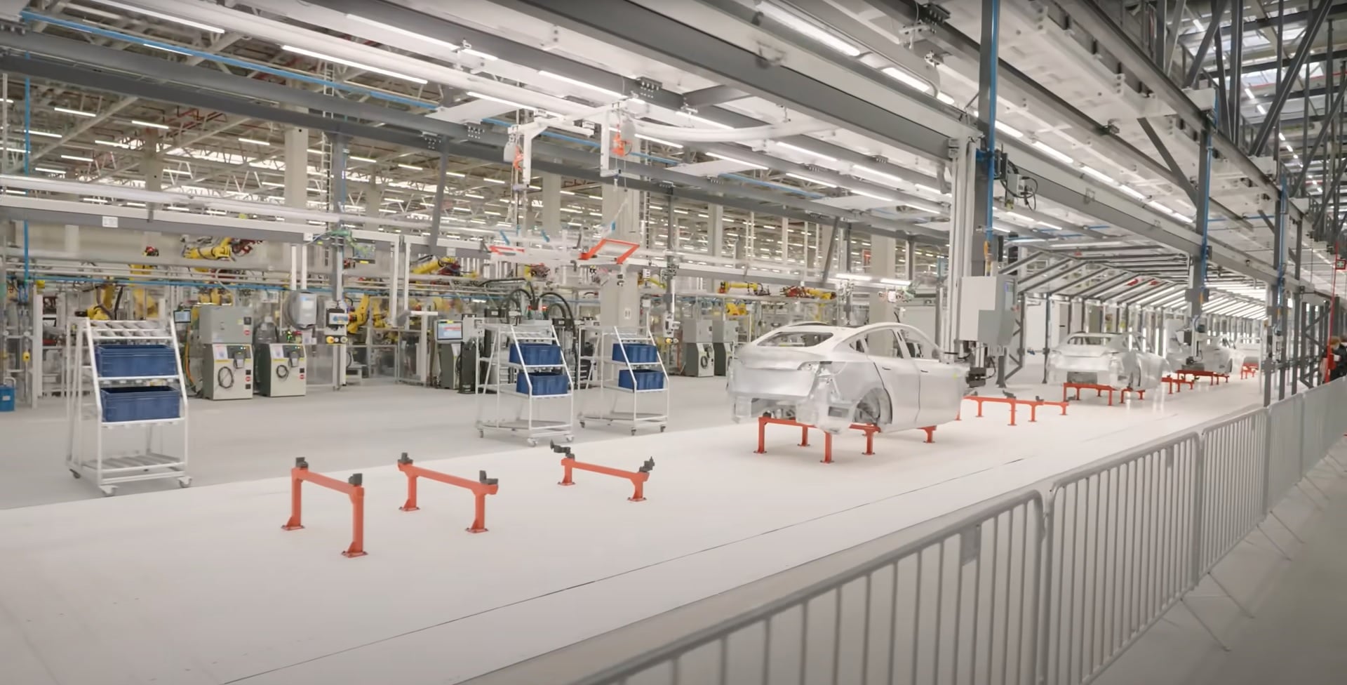 Tesla opäť sklamala. Nemecká Gigafactory tento rok nedodá ani jedno auto