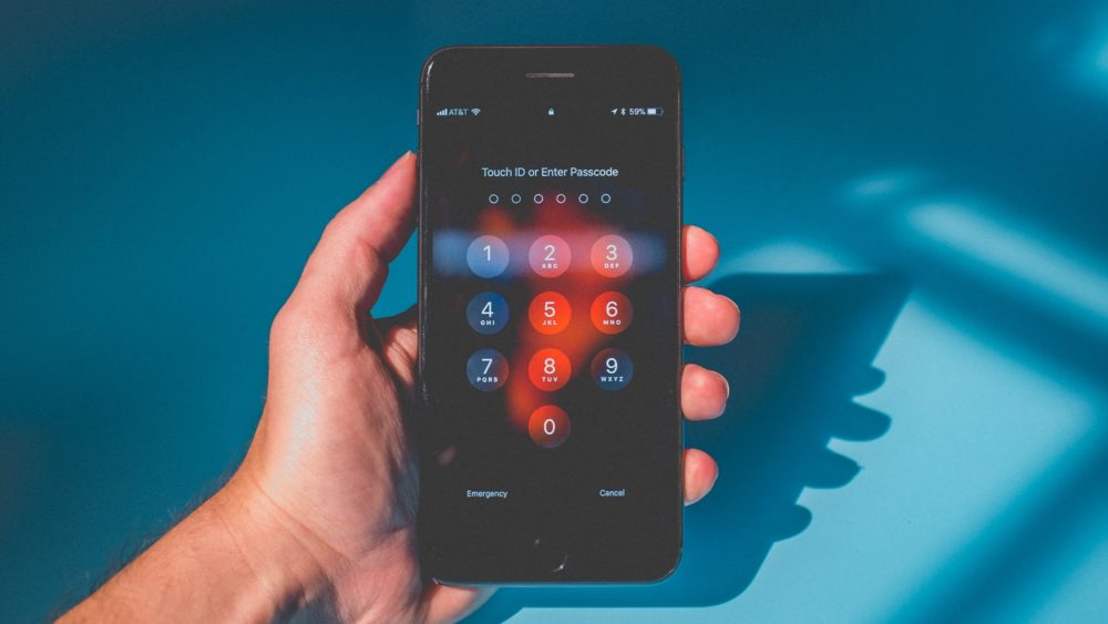 Štyri overené metódy ako odomknúť iPhone bez použitia hesla
